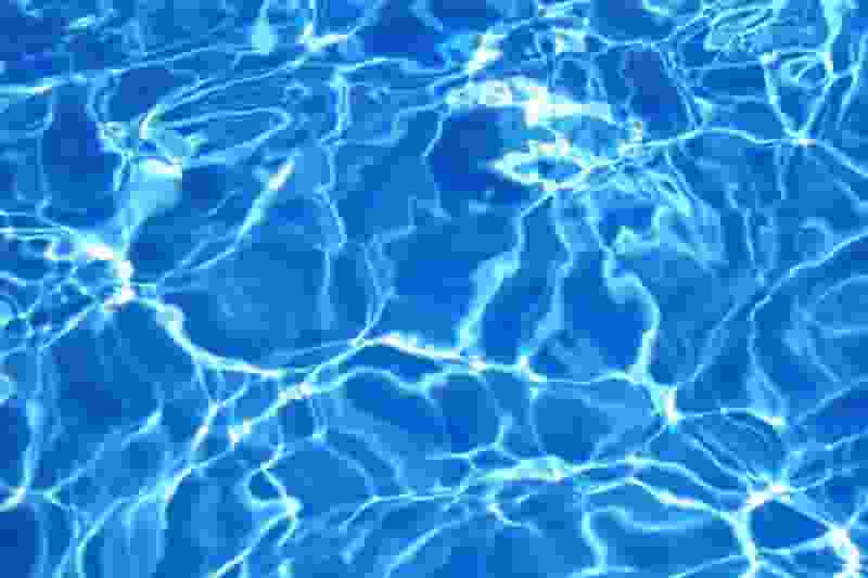 Křišťálová voda v bazénu – jak ji docílit? | ALBIXON a.s.